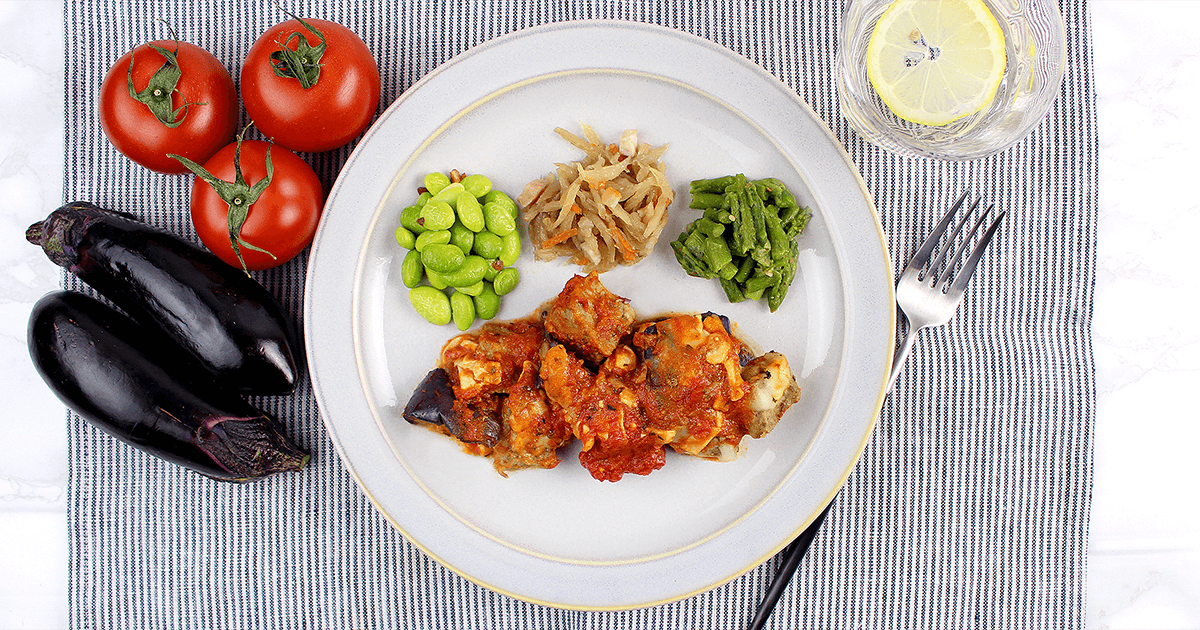 柔らか牛肉と茄子のトマトチーズ｜【nosh-ナッシュ】ヘルシー・糖質に配慮した食事宅配サイト