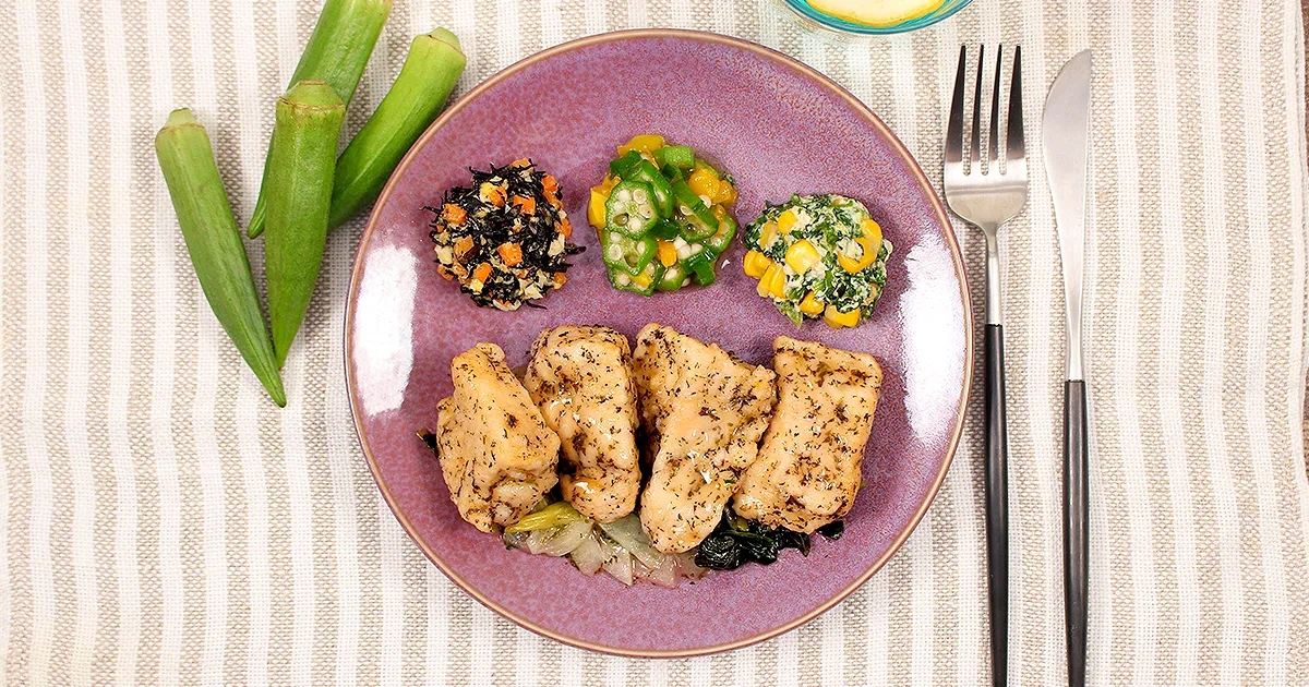 鶏むね肉の「ゆかり®」から揚げ｜【nosh-ナッシュ】