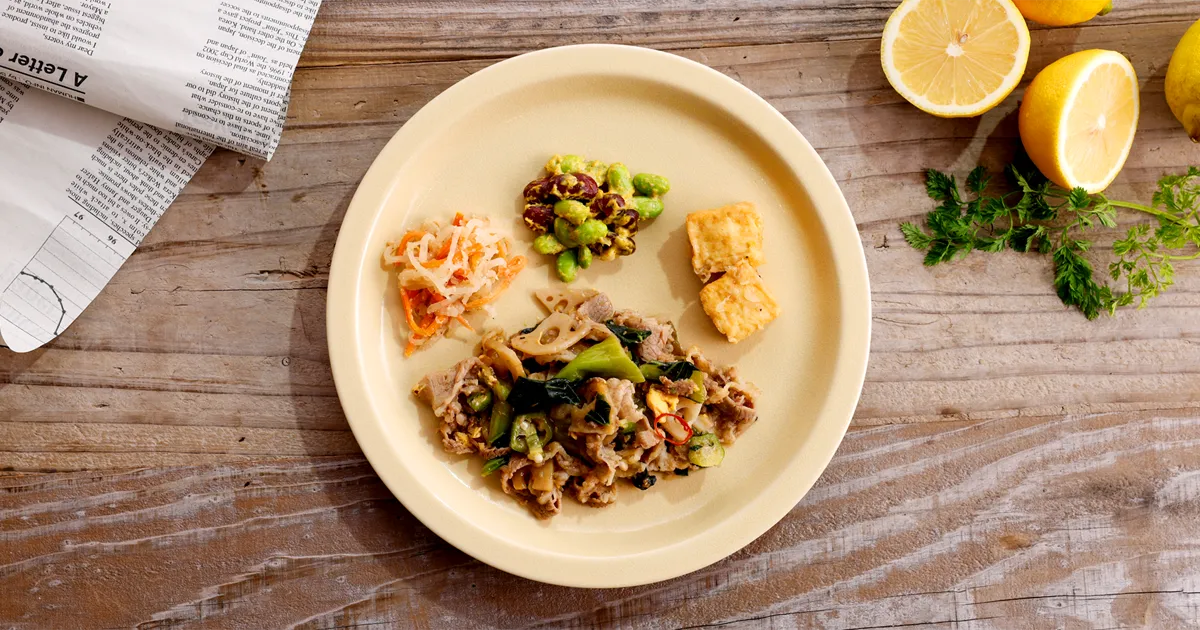 スタミナ全開！アンガス牛の黒胡椒仕立て｜【nosh-ナッシュ】